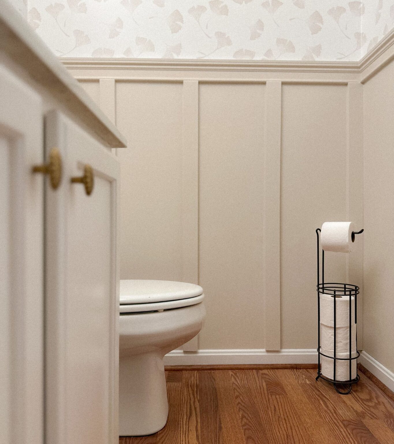 Where To Put Toilet Paper Holder In Small Bathroom - Genius Ideas ...