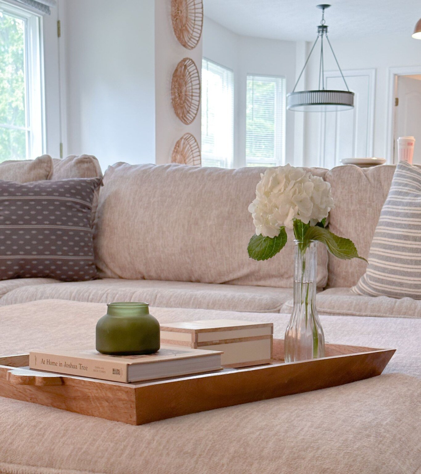 Incredibly Beautiful Decorating Tips and Ideas for Ottoman Trays - Home ...