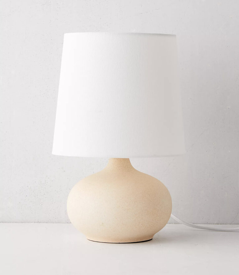 18 Kitchen Counter Lamps That Instantly Cozy Up Your Space - Home By Alley